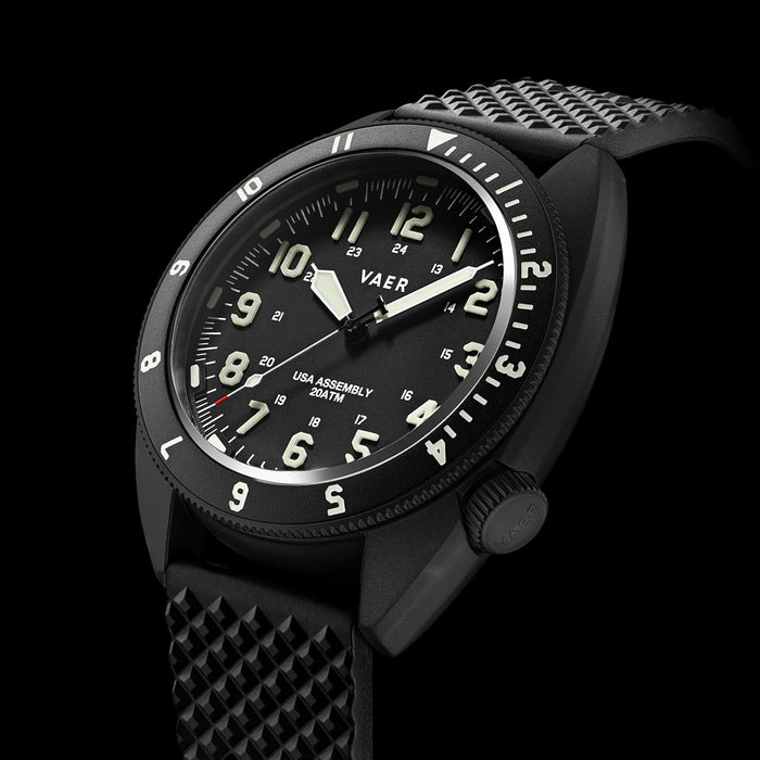 VAER | C4 Tactical Field Solar DLC: 20ATM, Sapphire Glass, USA Assembled