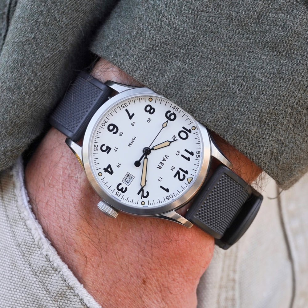 VAER | S5 Field White: 10ATM, Sapphire Glass, 2x Straps